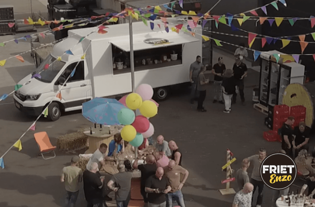 Frietwagen huren bij Friet enzo! | Gezellige frietwagen op locatie